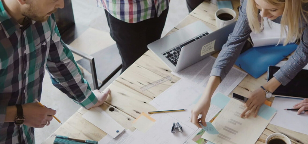 How Fintechs And Banks Can Work Together Successfully
